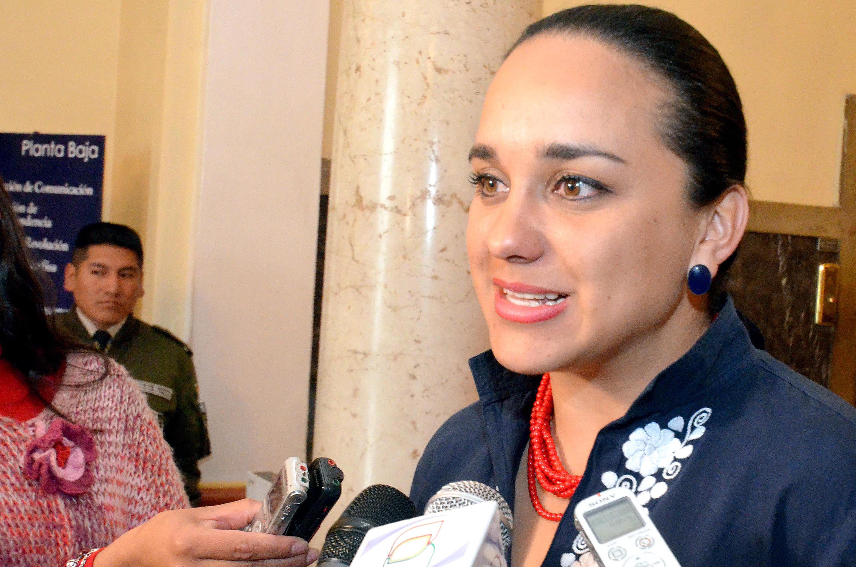 Rivadeneira: Bolivia es vanguardia mundial en la participación de ...