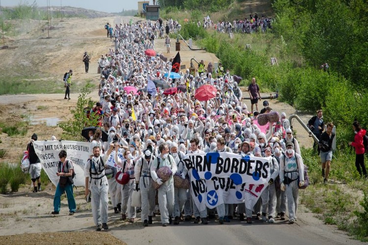 Ende Gelände ! 13-15 mai, « climate camp » européen en Allemagne - Retour