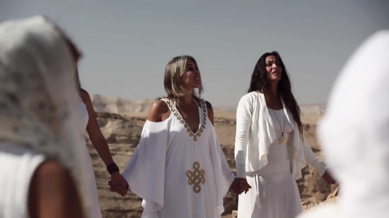 La prière des mères : des femmes chantent pour la paix