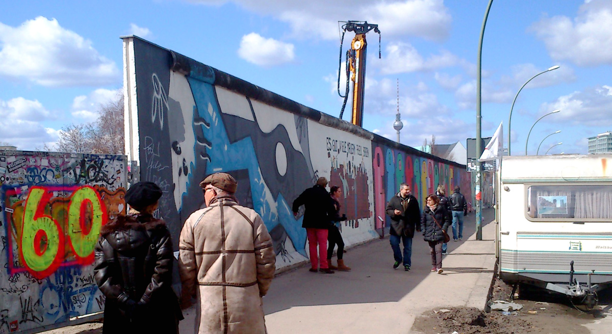 East Side Gallery soll ein lebendiges Denkmal der Freude werden