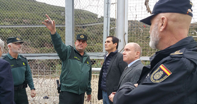 Gobierno Español anuncia nuevas medidas frente a saltos a la valla en Ceuta