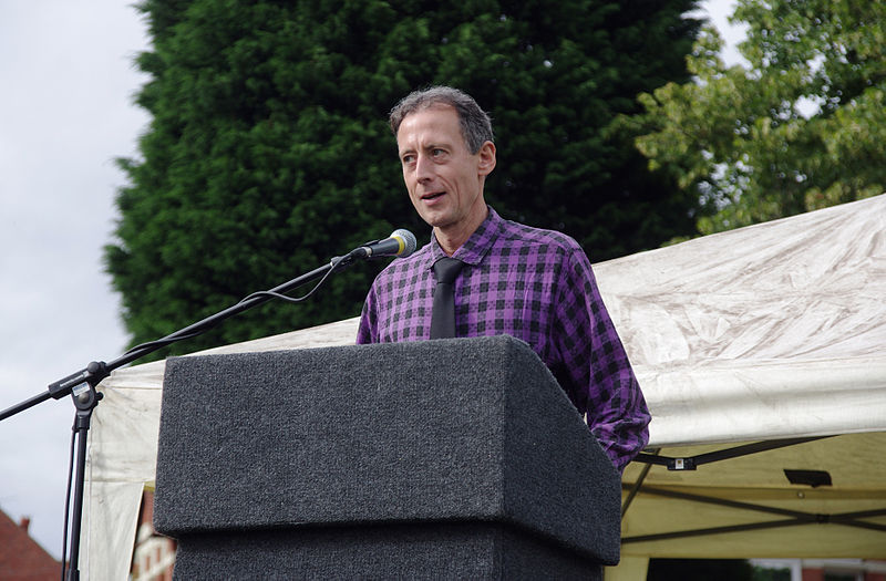 O Πήτερ Τάτσελ για την ανάγκη σεξουαλικής εκπαίδευσης