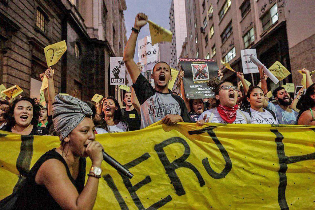 30M in Brazil: second tsunami for education in two weeks