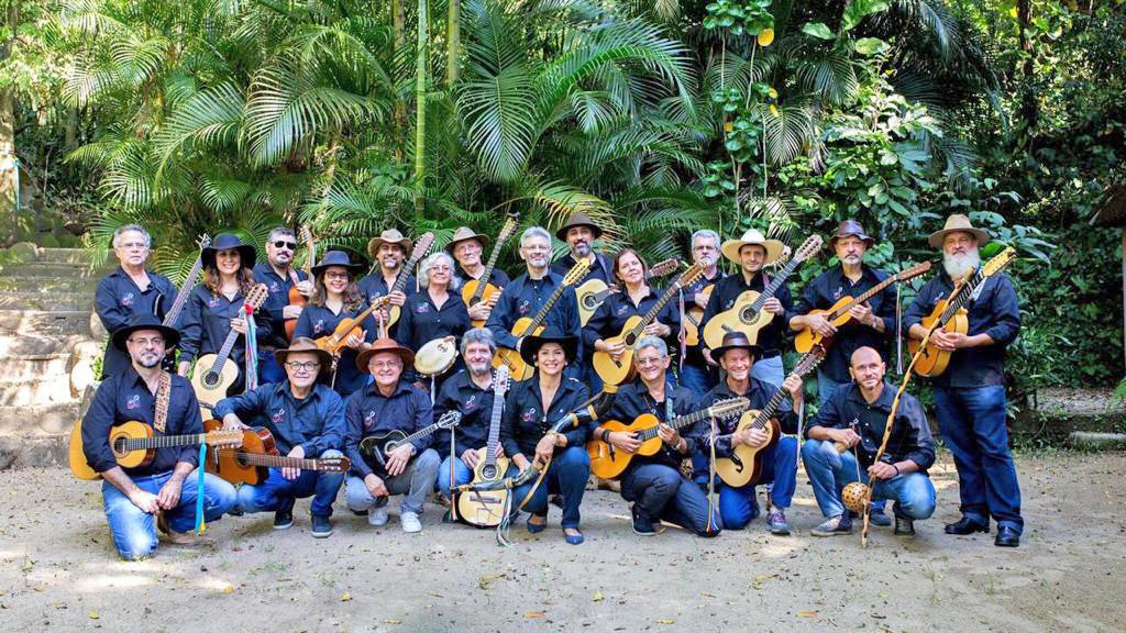 Músicos cariocas redescobrem a viola caipira