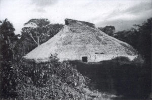 Maloca yanomami e differenti visioni di mondo