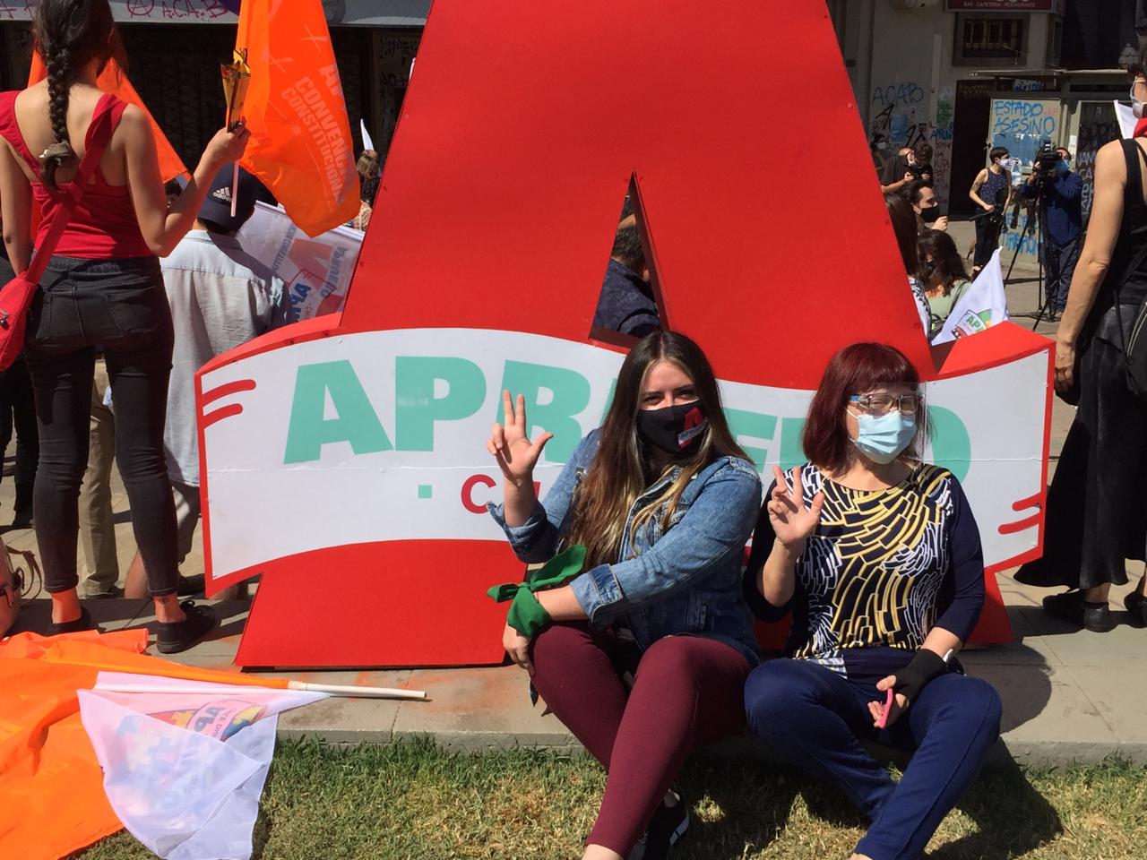 Cierre de campaña por opción Apruebo en plebiscito chileno