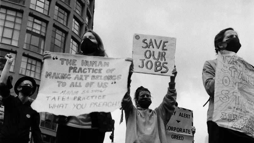 Contro i modelli di mercificazione della cultura